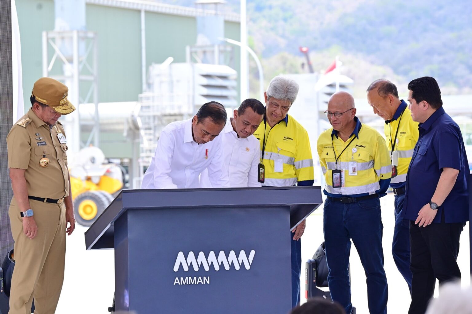 Presiden Joko Widodo Resmikan Smelter Tembaga dan Pemurnian Logam Mulia ...