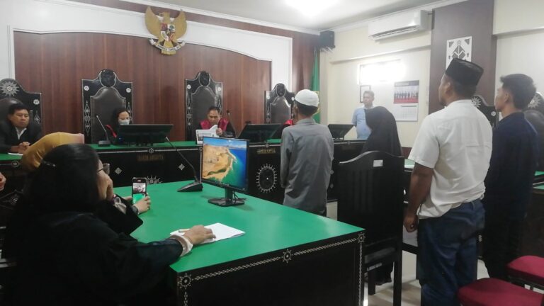 Empat Terdakwa Kasus Kematian Brigadir Esco Divonis 8 Bulan 7 Hari ...